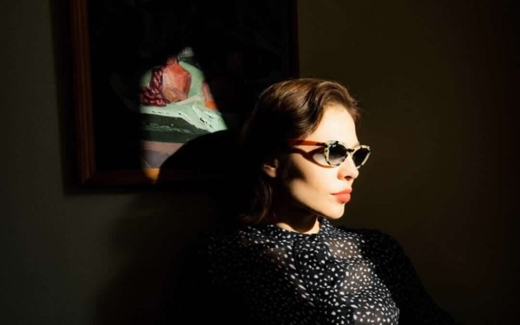 Nina Kravitz imagen de la nueva campaña de Ray-Ban - Tusdj Latinoamérica